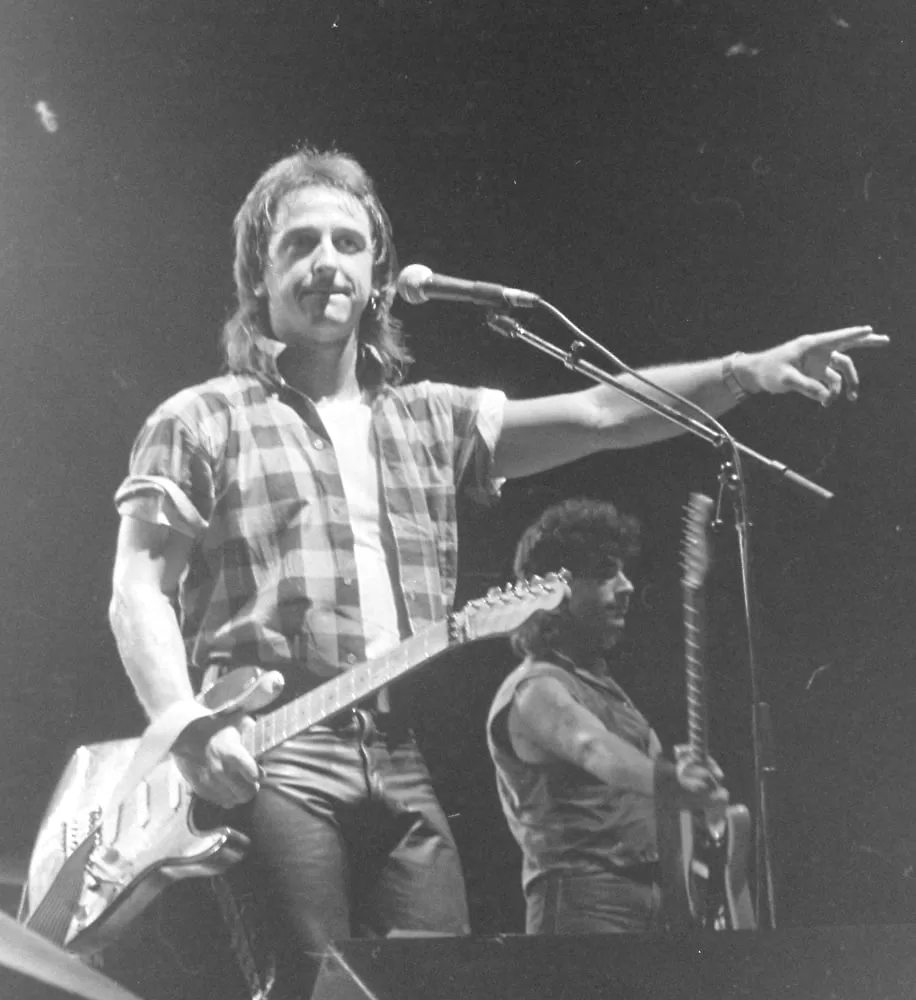 Where is Australian legendary guitarist Randall Waller now?