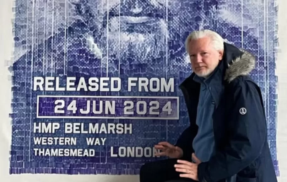 Assange inspired political artworks by Andrei Molodkin